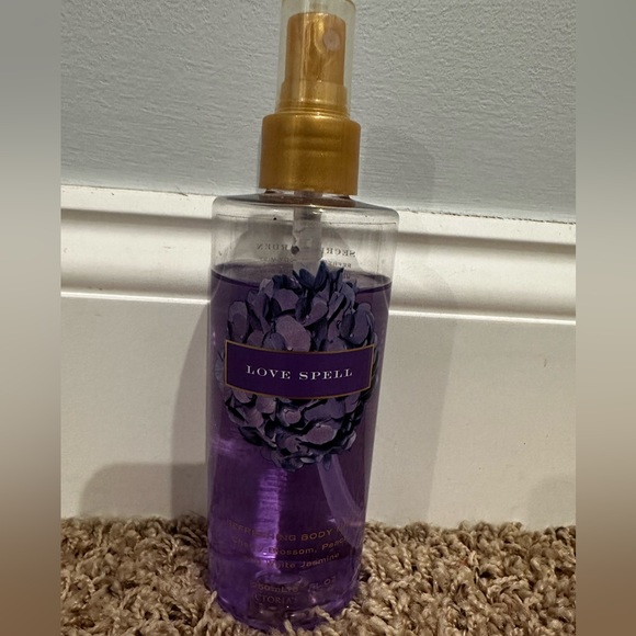 Victoria's Secret | Other | Vintage Victorias Secret Garden Love Spell ...